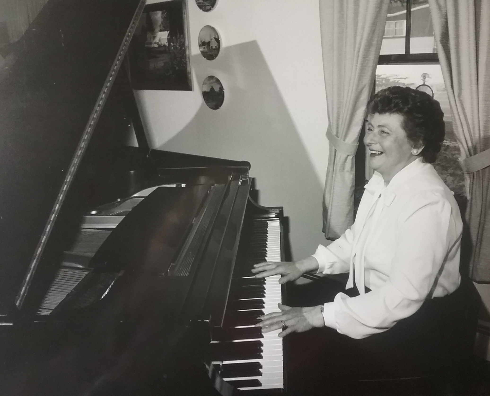 In Memoriam: Doris Blake – Gilbert and Sullivan Light Opera Company of ...